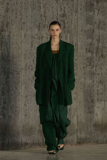 Handout Model Walks On Runway Uma Editorial Stock Photo - Stock Image ...