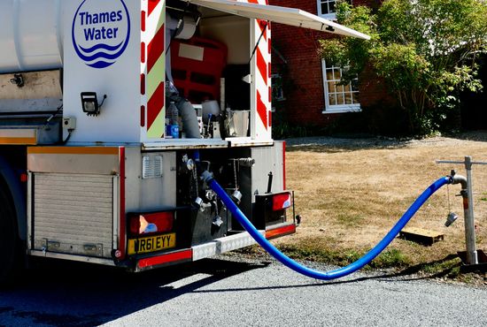 Thames Water Tanker Pumps Water Tanks Editorial Stock Photo - Stock ...