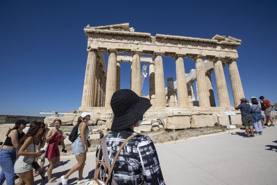 Crowds Tourists Local Visitors Front Parthenon Editorial Stock Photo ...