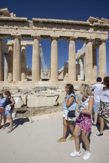 Crowds Tourists Local Visitors Front Parthenon Editorial Stock Photo ...