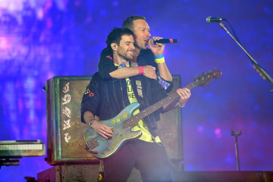 Coldplay Lead Singer Chris Martin Coldplay Editorial Stock Photo ...