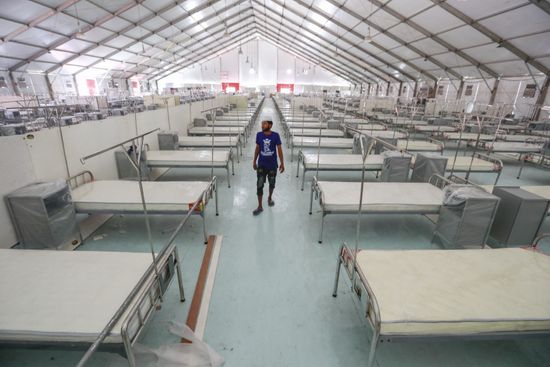 Labourer Walks Inside Makeshift Hospital Treatment Editorial Stock ...