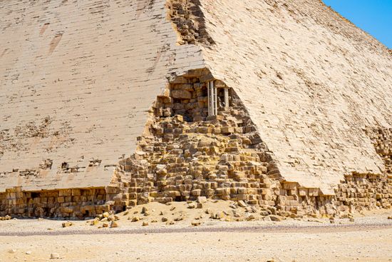 Bent Pyramid One Corners Collapsed Desert Editorial Stock Photo - Stock ...