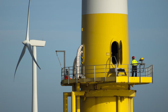 Scroby Sands Offshore Wind Farm Great Editorial Stock Photo - Stock ...