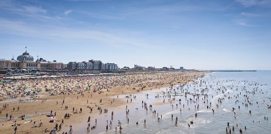 20220717 151613 Scheveningen Red Flag Lifeguardbath Editorial Stock ...