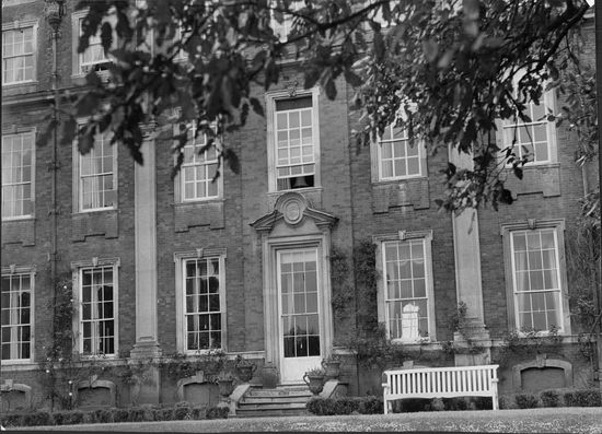 Chicheley Hall Buckinghamshire Home Earl Beatty Editorial Stock Photo ...