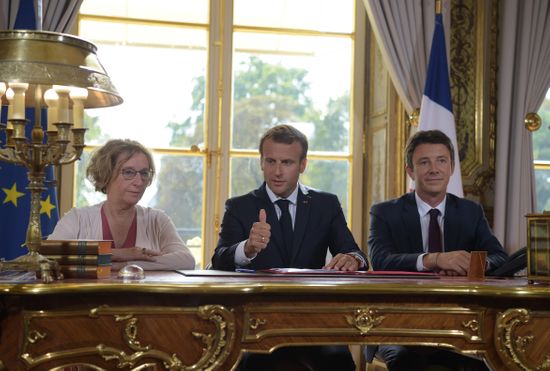 French President Emmanuel Macron C Signs Editorial Stock Photo - Stock ...