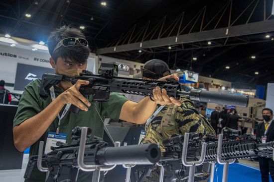 Visitor Experiences Weapon During Exhibition Defense Editorial Stock ...