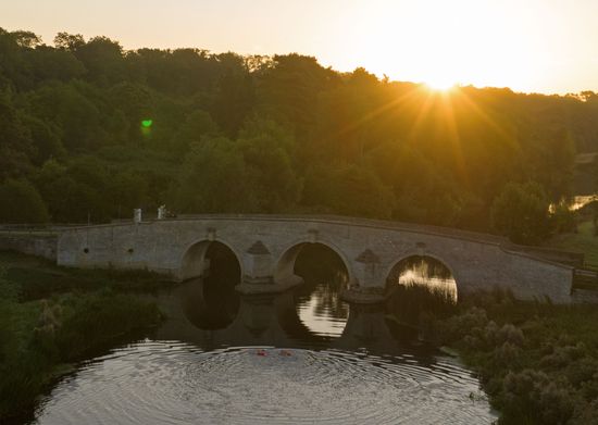 Sun Begins Rise Behind Milton Ferry Editorial Stock Photo - Stock Image ...