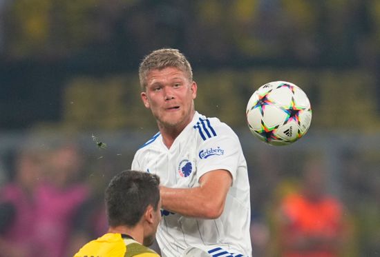 Guerreiro Borussia Dortmund Andreas Cornelius Fc Editorial Stock Photo ...