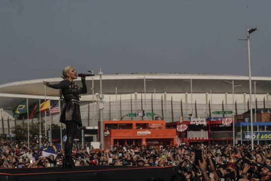 Brazilian Singer Duda Beat Performs During Editorial Stock Photo ...