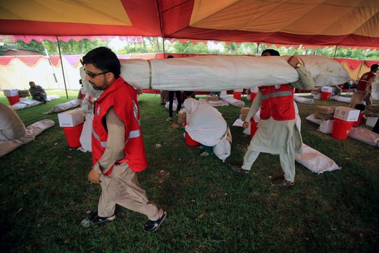 Volunteers International Red Crescent Societies Ifrc Editorial Stock ...