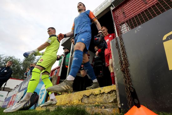Shelbourne Vs Sligo Rovers Shelbournes Goalkeeper Editorial Stock Photo ...