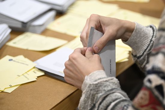 Vote Counters Count Casted Votes Polling Editorial Stock Photo - Stock ...