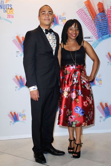 Travis Taute Et Nosipho Dumisa Assistent Editorial Stock Photo - Stock ...