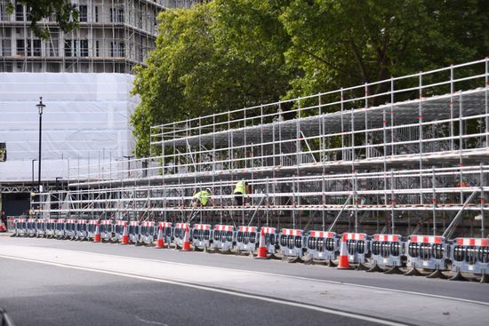 Construction Crews Put Viewing Platforms Outside Editorial Stock Photo ...