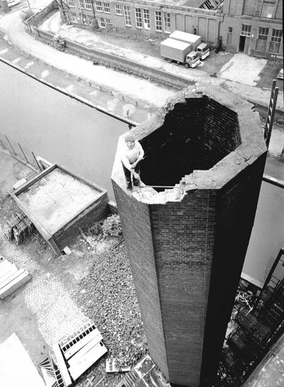 Steeplejack Fred Dibnah Top Chimney No Editorial Stock Photo - Stock ...