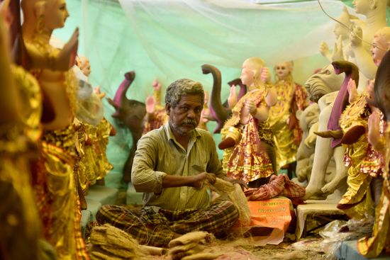 Artist Works On Idols Vishwakarma Workshop Editorial Stock Photo ...
