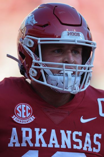 Razorback Linebacker Bumper Pool 10 Glances Editorial Stock Photo ...