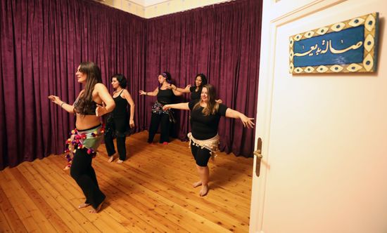 Egyptian Belly Dancer Amie Sultan Teaches Editorial Stock Photo - Stock ...