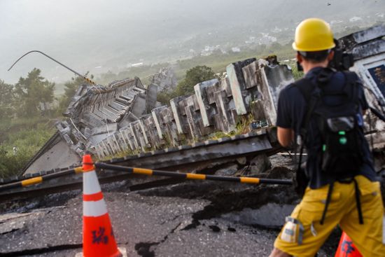 Journalist Records Video On Collapsed Bridge Editorial Stock Photo ...