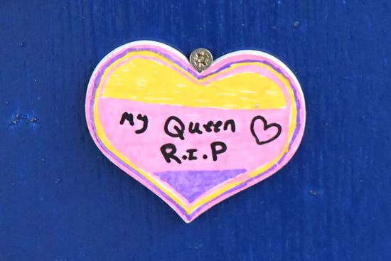 Rip Tributes Queen Editorial Stock Photo - Stock Image | Shutterstock