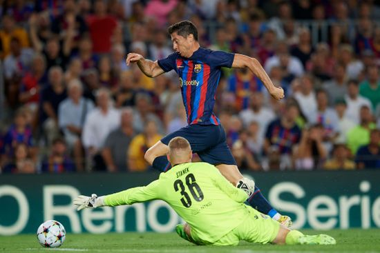 Robert Lewandowski Centreforward Barcelona Poland Shooting Editorial ...