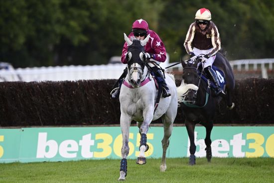 Creadan Grae Ridden By Charlie Price Editorial Stock Photo - Stock ...