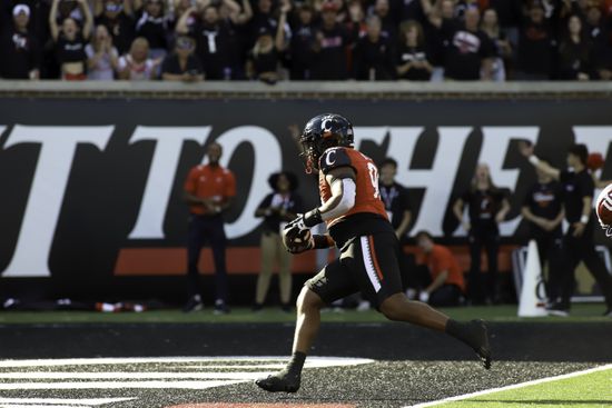 Cincinnati Bearcats Dl Dominique Perry Returns Editorial Stock Photo ...