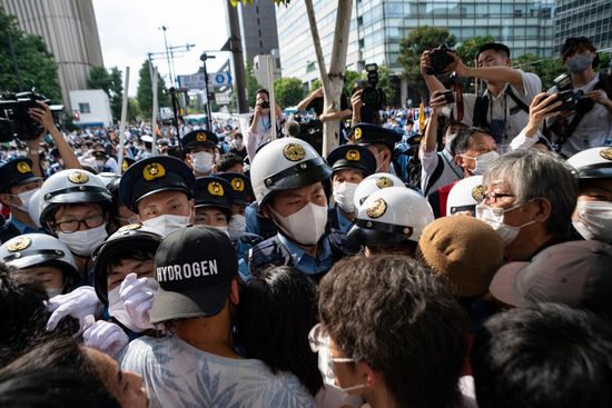 Small Scuffle Break Out Between Protestors Editorial Stock Photo ...