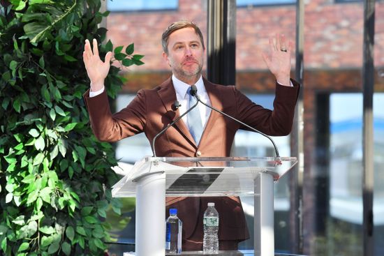Chris Hardwick Panel Moderator Host Talking Editorial Stock Photo ...