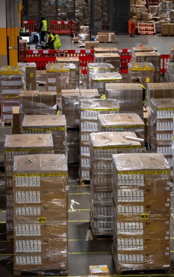 Mail Force Computers Computer Centre Hatfield Editorial Stock Photo ...