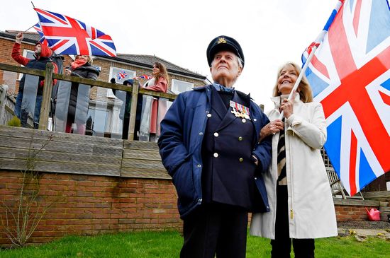 Colin Bell Dfc 85th Anniversary Spitfire Editorial Stock Photo - Stock ...