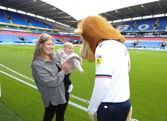 Lofty Lion John Mcginlay Birthday Treats Editorial Stock Photo - Stock ...