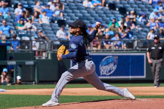 Seattle Pitcher Luis Castillo 41 Throws Editorial Stock Photo - Stock ...
