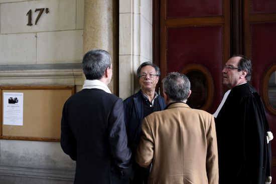 Journalist Newspaper Le Canard Enchaine Michel Editorial Stock Photo ...