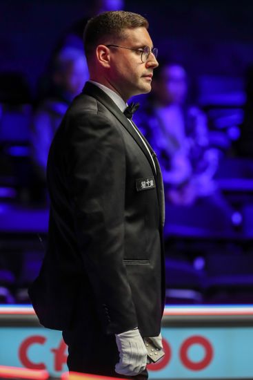 World Snooker Referee Kevin Dabrowski Having Editorial Stock Photo ...