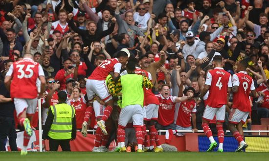 Arsenal Players Celebrate Their 31 Lead Editorial Stock Photo - Stock ...