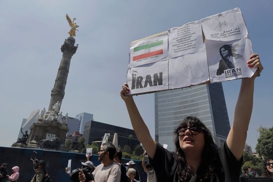 Members Iranian Community Mexico Demonstrate Banner Editorial Stock ...