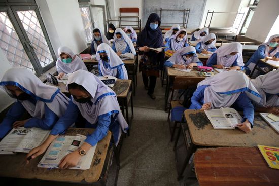 Pakistani School Teacher Delivers Lecture School Editorial Stock Photo ...