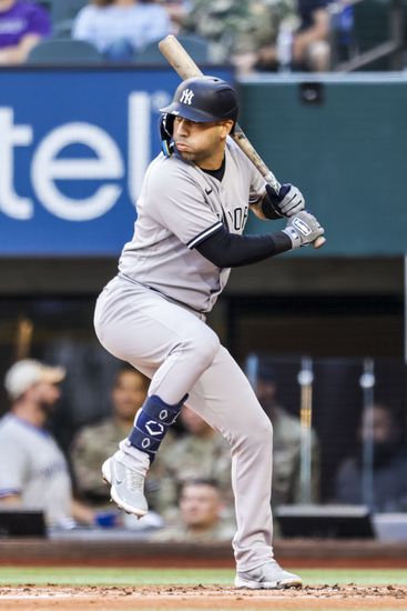 New York Yankees Shortstop Marwin Gonzalez Editorial Stock Photo ...