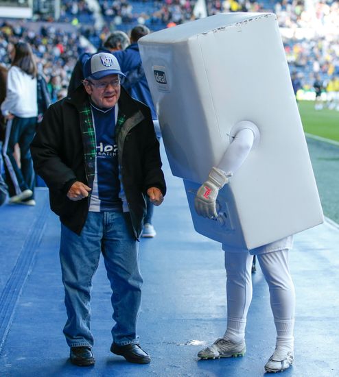 Famous Ideal Boilers Mascot Making Friends Editorial Stock Photo ...
