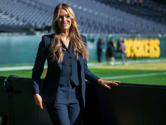 Nfl Presenter Laura Woods Ahead Nfl Editorial Stock Photo - Stock Image ...