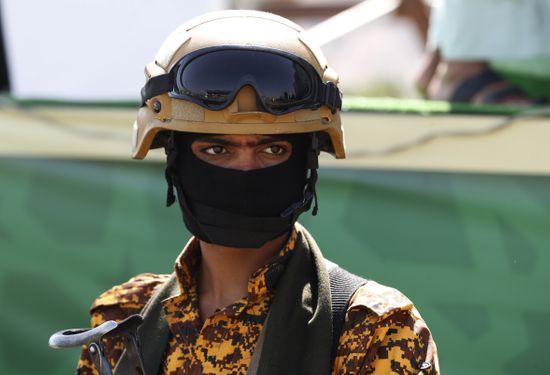 Soldier Loyal Houthis Patrols Sanaa Yemen Editorial Stock Photo - Stock ...