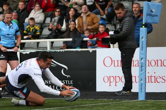 Saracenss Alex Lozowski Scores Saracens Third Editorial Stock Photo ...