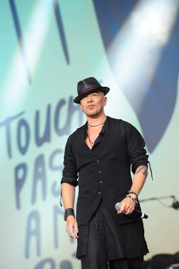 Pascal Obispo Performs Concert Sos Racisme Editorial Stock Photo ...