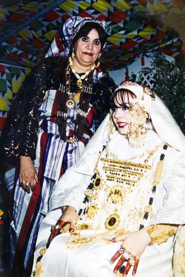 Undated Photo Muammar Gaddafis Wife Safiya Redaktionelles Stockfoto ...