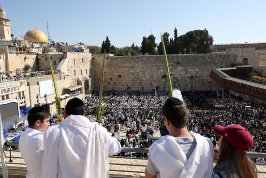 Orthodox Jews Cover Their Heads Their Editorial Stock Photo - Stock ...