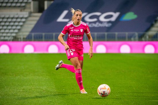 Louise Fleury Paris Fc Controls Ball Editorial Stock Photo - Stock ...