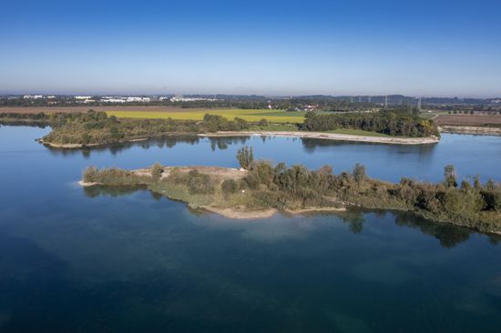 Hollerner See Recreation Area Near Garching Editorial Stock Photo ...